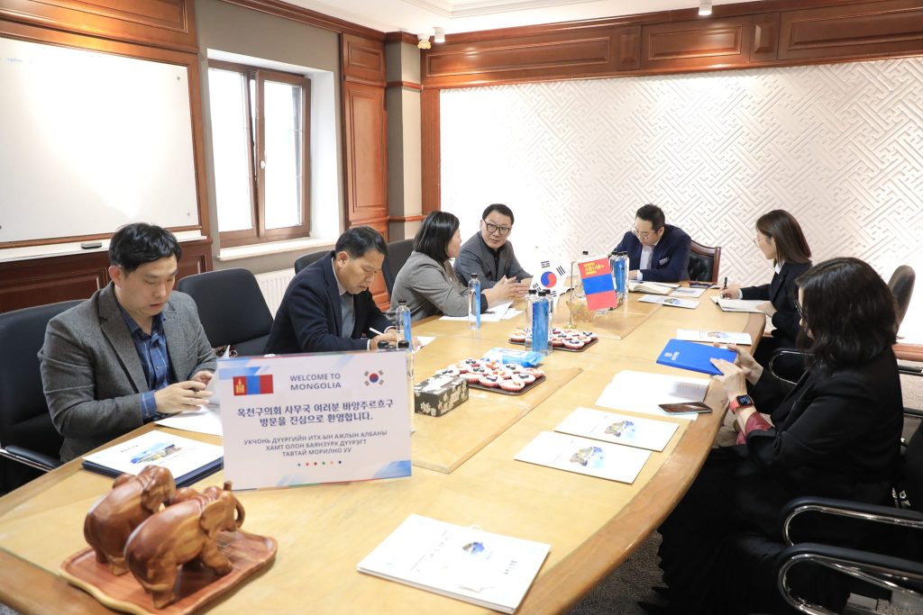 Баянзүрх дүүргийн ИТХ ын дарга А Баяр холбогдох удирдлагууд БНСУ ын Укчонь дүүргийн ИТХ ын